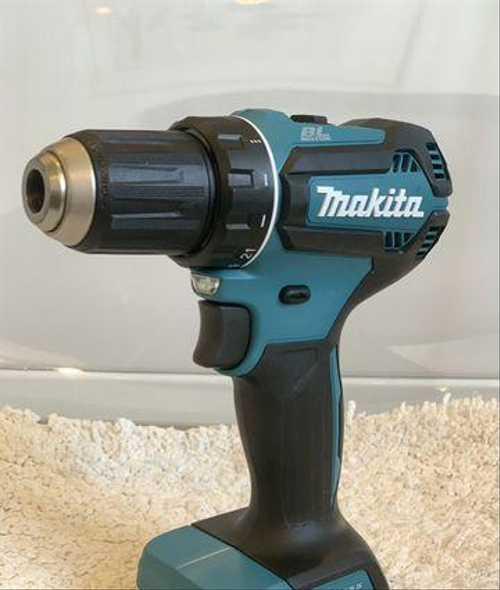 Бесщеточный Шуроповерт Makita ddf485