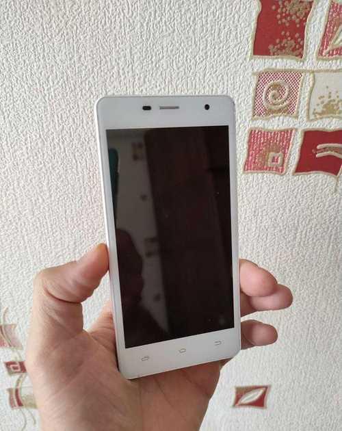 Телефон Micromax Q351