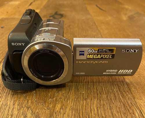 Видеокамера Sony DCR-SR85E
