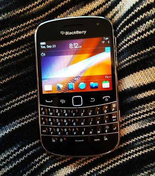 Смартфон BlackBerry Bold 9900