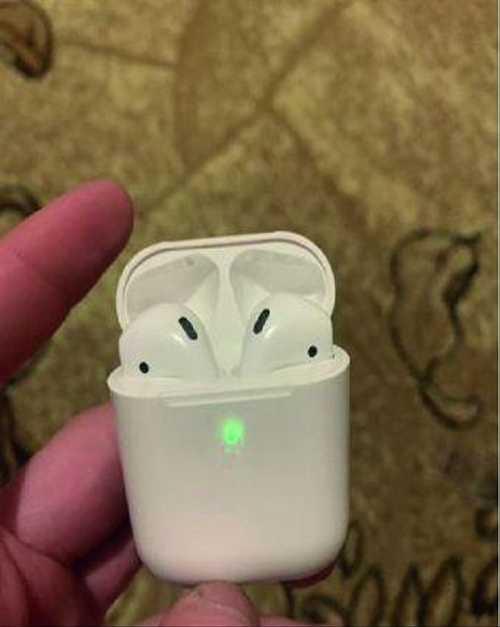 Продам наушники Airpods, 2 поколение