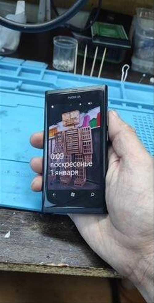 Смартфон Nokia Lumia 800 возможна отправка авито
