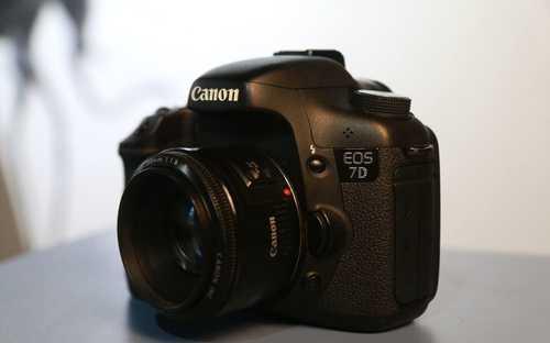 Фотоаппарат Canon 7D + 50mm 1.8