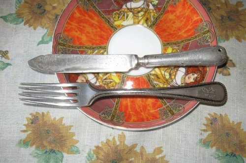 Старинный серебряный набор (нож и вилка)
