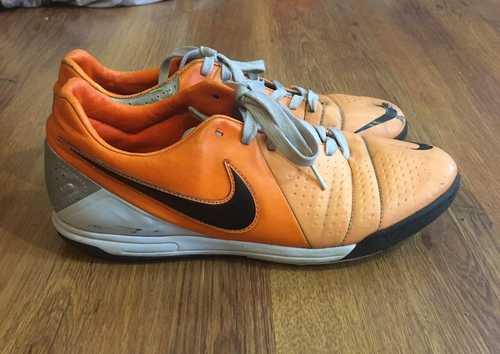 Футбольные бутсы Nike CTR 360(сороконожки)