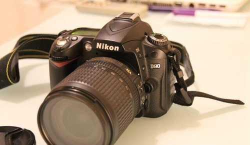 Nikon D90 + объектив Nikon 18-105