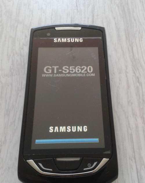 Смартфон Samsung GT-S5620
