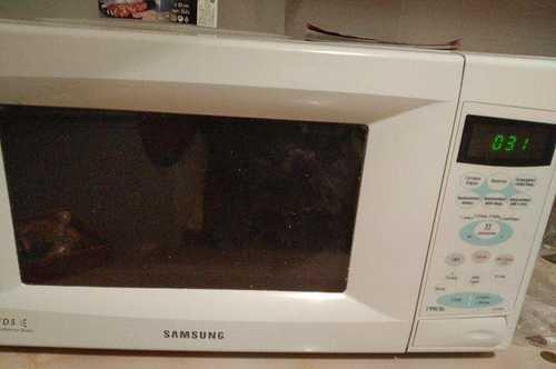 Микроволновая печь SAMSUNG CE2738NR