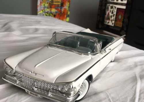 Модель автомобиля 1959 Buick Electra 225 1:18