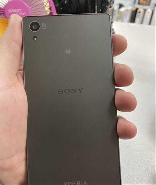 Телефон Sony xperia Z5. (E6653)