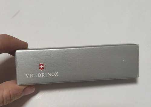 Victorinox Forester red 0.8363 новый