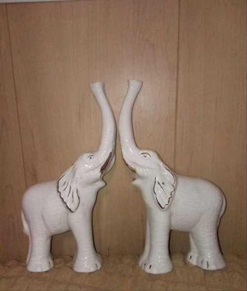 Пара слонов
