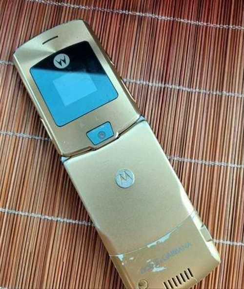 Телефон Motorola razr V3 i, на запчасти