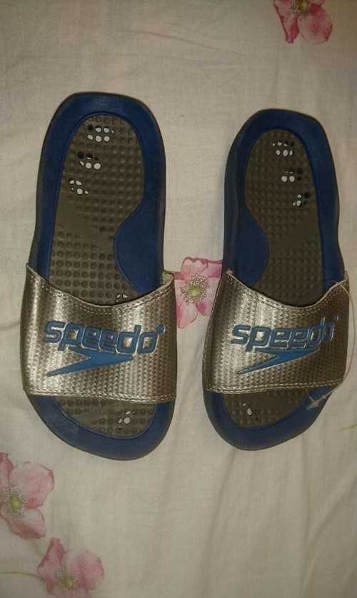 Новые шлепанцы тапочки Speedo