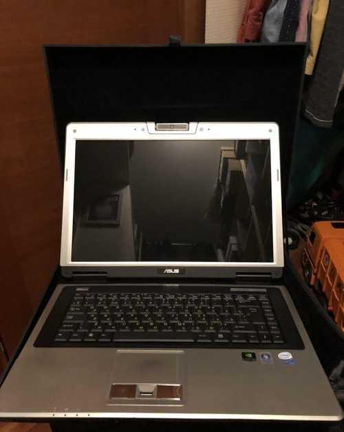 Ноутбук asus c90s