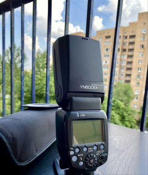 Вспышка YN600EX-RT