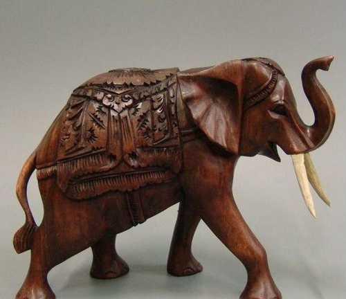 Статуэтка слон с попоной