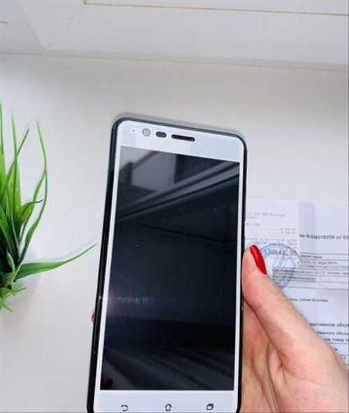 Asus ZenFone 3 Zoom ZE553KL 64GB (черный)