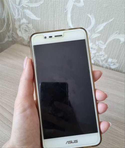Телефон Asus ZenFone 3 Max ZC520TL
