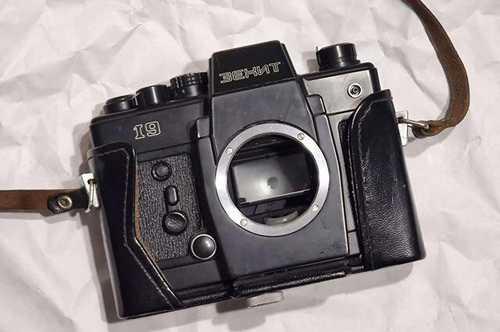 Плёночный фотоаппарат Зенит-19