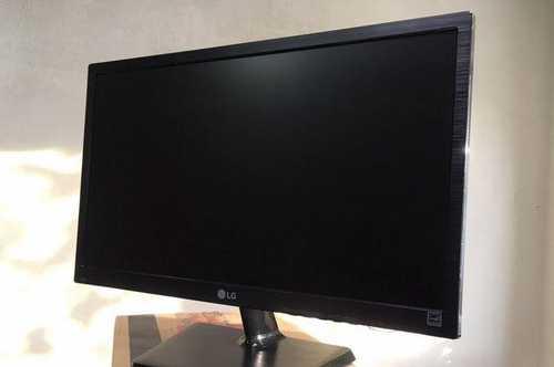 Монитор 22" LG Full HD / DVI
