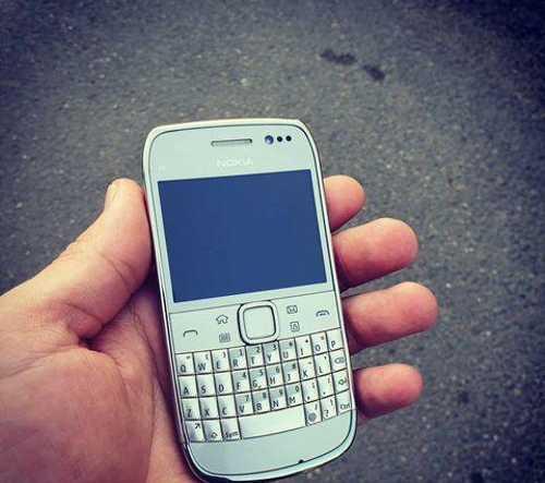 Qwerty телефон Nokia E6 новый