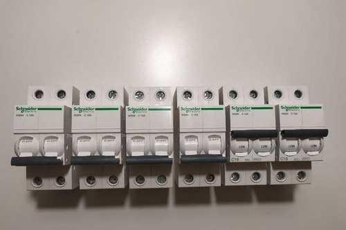 Schneider Electric A9K24216 iK60N C 16A 2P