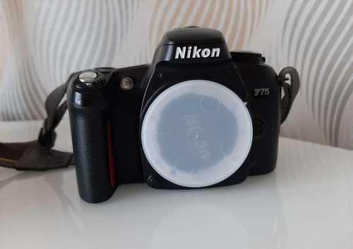 Зеркальный фотоаппарат Nicon d75