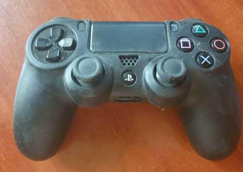 Джойстик PS4 б/у