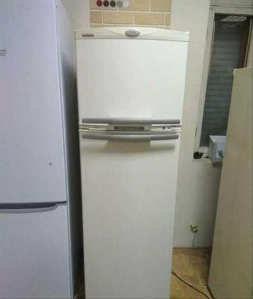 Холодильник Whirlpool NoFrost ARC4020