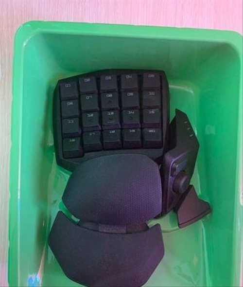 Игровая клавиатура Razer Orbweaver