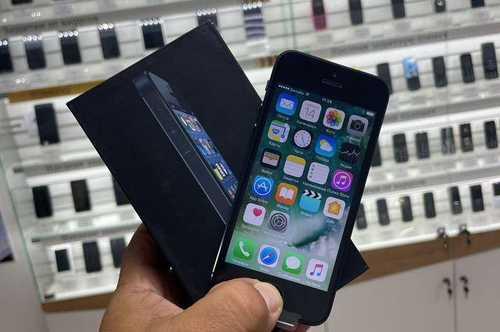 iPhone 16GB black полный комплект