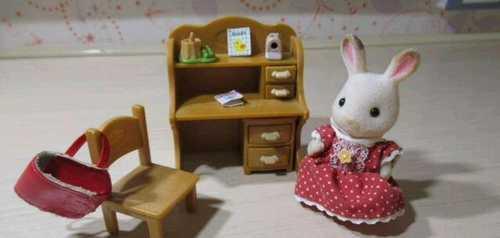 Набор sylvanian families мария за партой