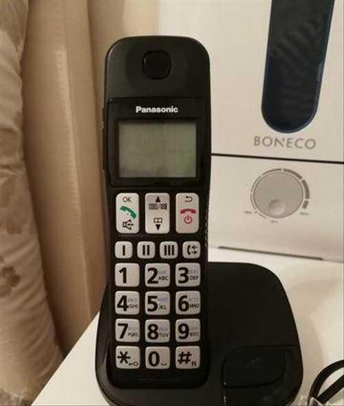 Телефон Panasonic KX-TGE110 черный