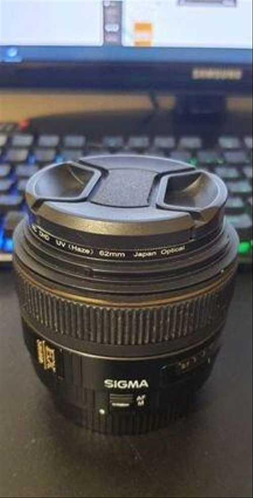 Объектив Canon Sigma 30 mm f/ 1.4 EX DC