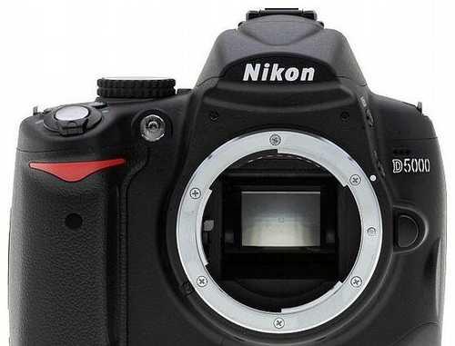 Продам Nikon D 5000 с обьективом Tamron 18-270