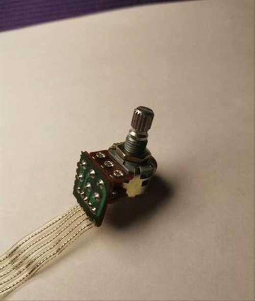 Потенуиометр осевой в5к 5кОм Резистор переменный