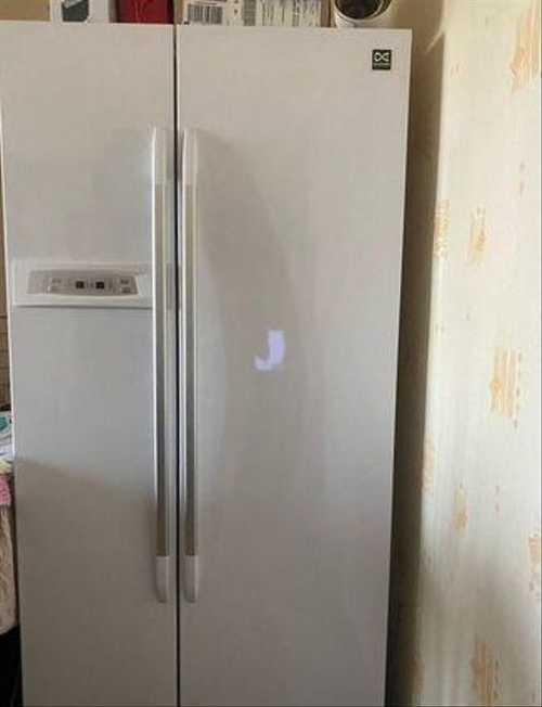 Холодильник Daewoo Electronics FRS-U20 BGW