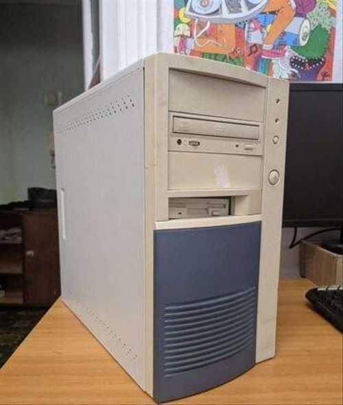 Раритетный системный блок на Intel Pentium III