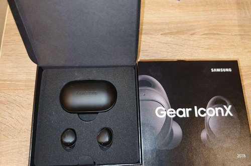 Беспроводные наушники Samsung Gear IconX