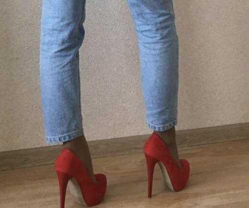 Туфли женские новые красные 36,37