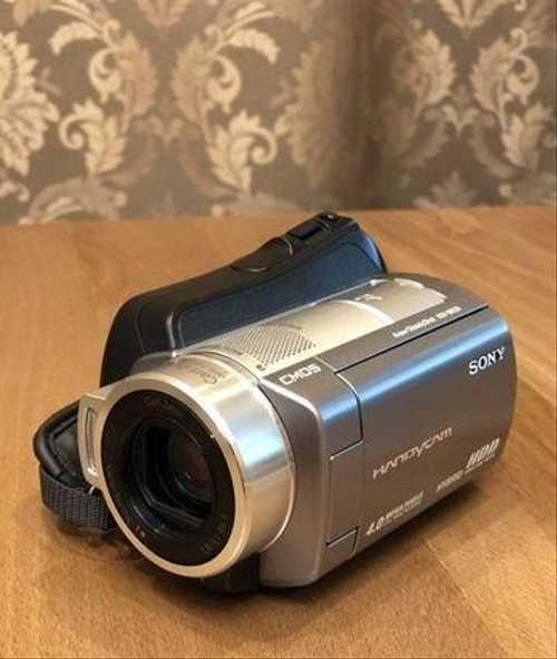Видеокамера Sony DCR SR 220E