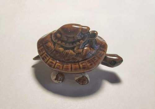 Статуэтка черепаха