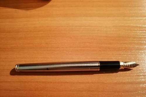 Перьевая ручка Luxor
