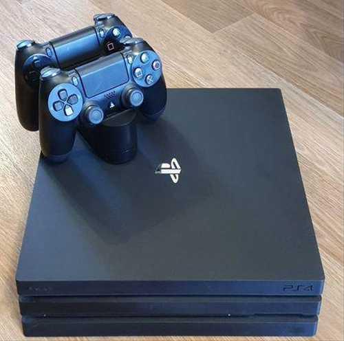 Sony playstation 4 pro / 2 пада / зарядная станция