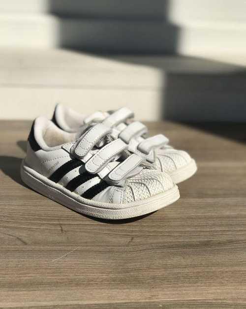 Кроссовки adidas superstar