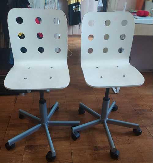 Детские стулья юлес IKEA 2 штуки