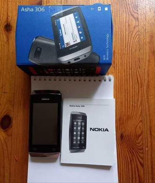 Телефон Nokia Asha 306 на запчасти