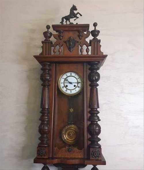 Часы старинные настенные.Германия