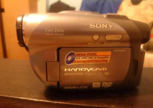 Видеокамера Sony DCR-DVD303E
